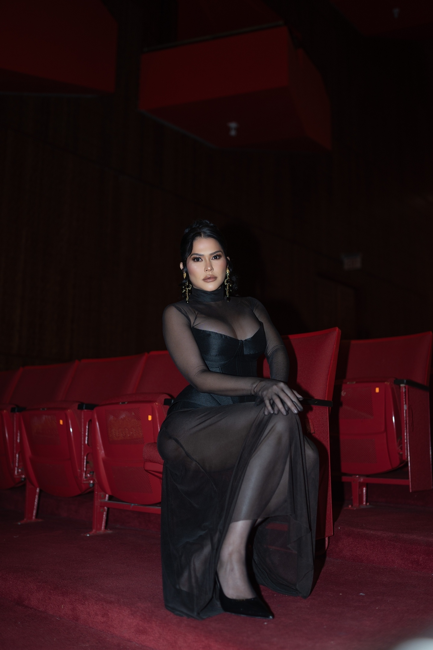 Dessireé Richard estrenó video de “Tarde lo conocí” y arrancó suspiros ...